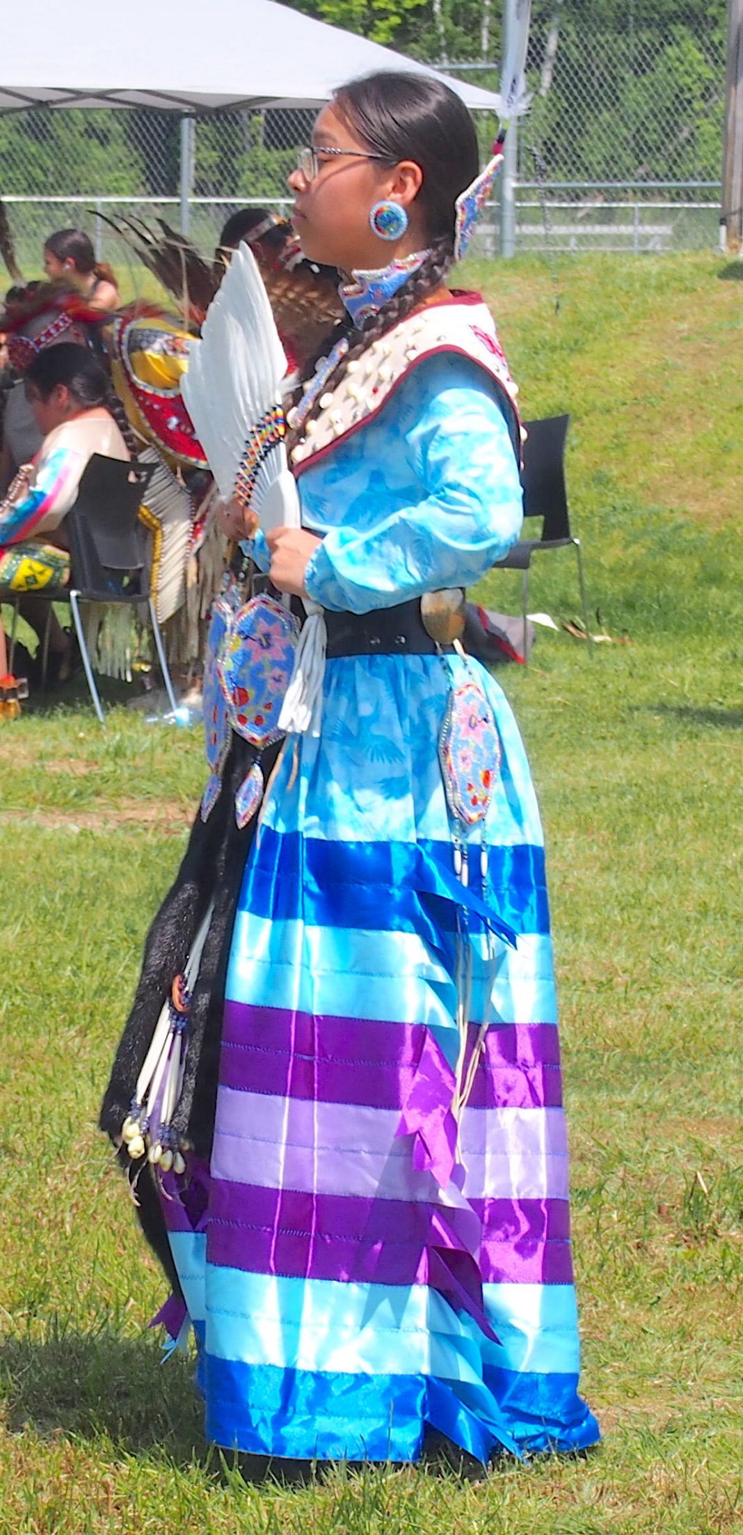 Grey-Bruce students learn of Indigenous culture at mini-Pow Wow ...
