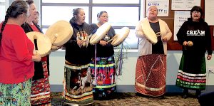 Saugeen Shores and Saugeen First Nation sign historic agreement ...